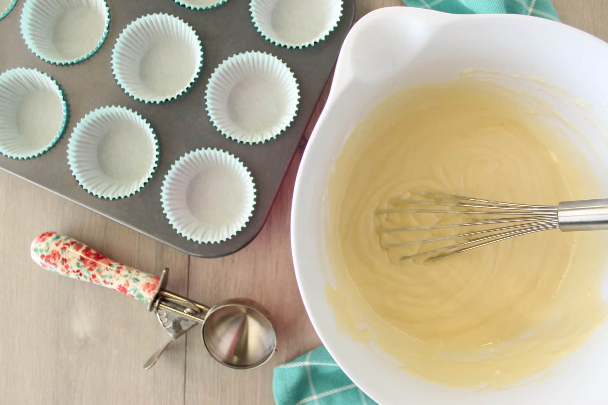 DIY Cupcake Decorating | Savor Recipes